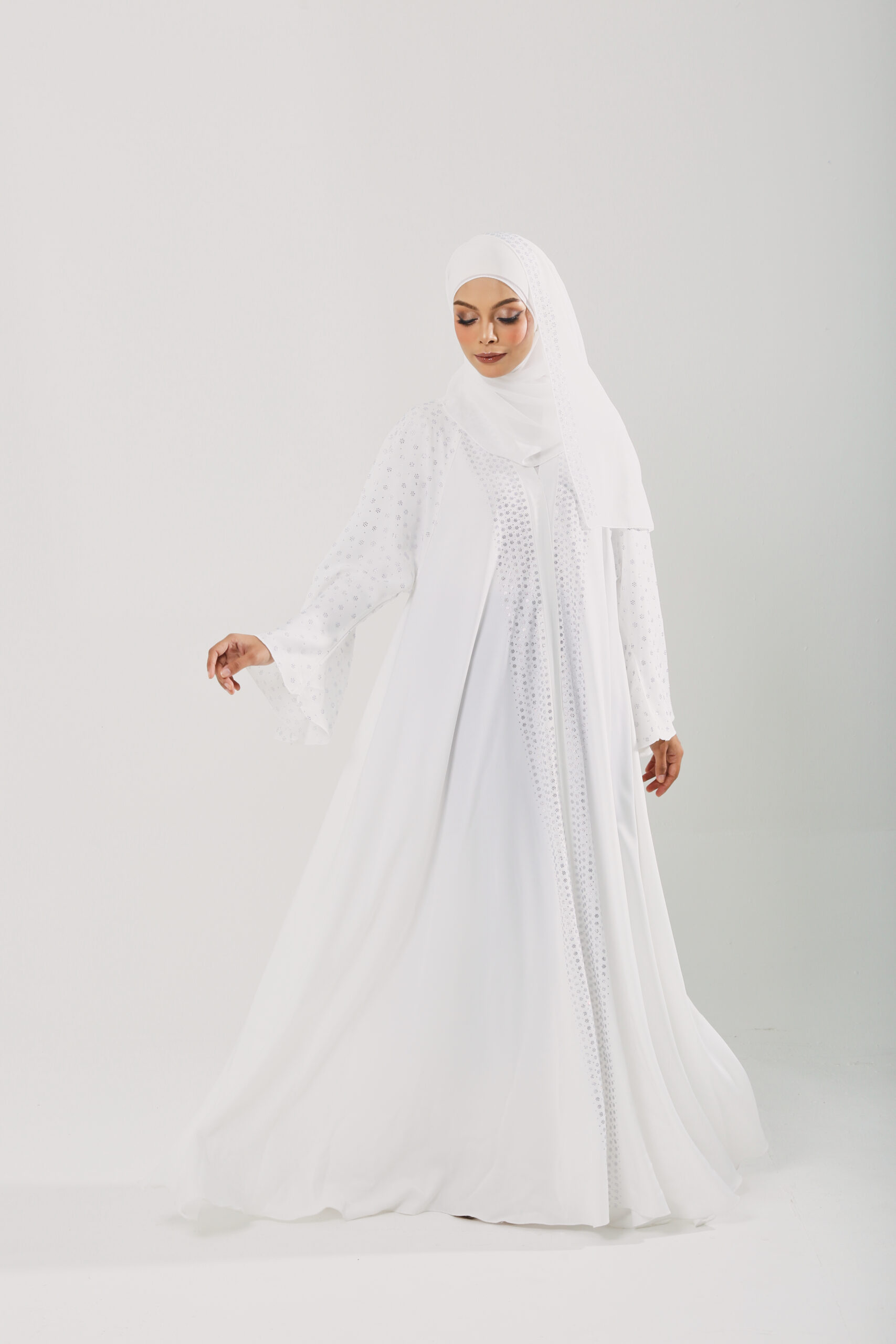 ZAYRA ABAYA IN OFF WHITE - Lala Mislovy